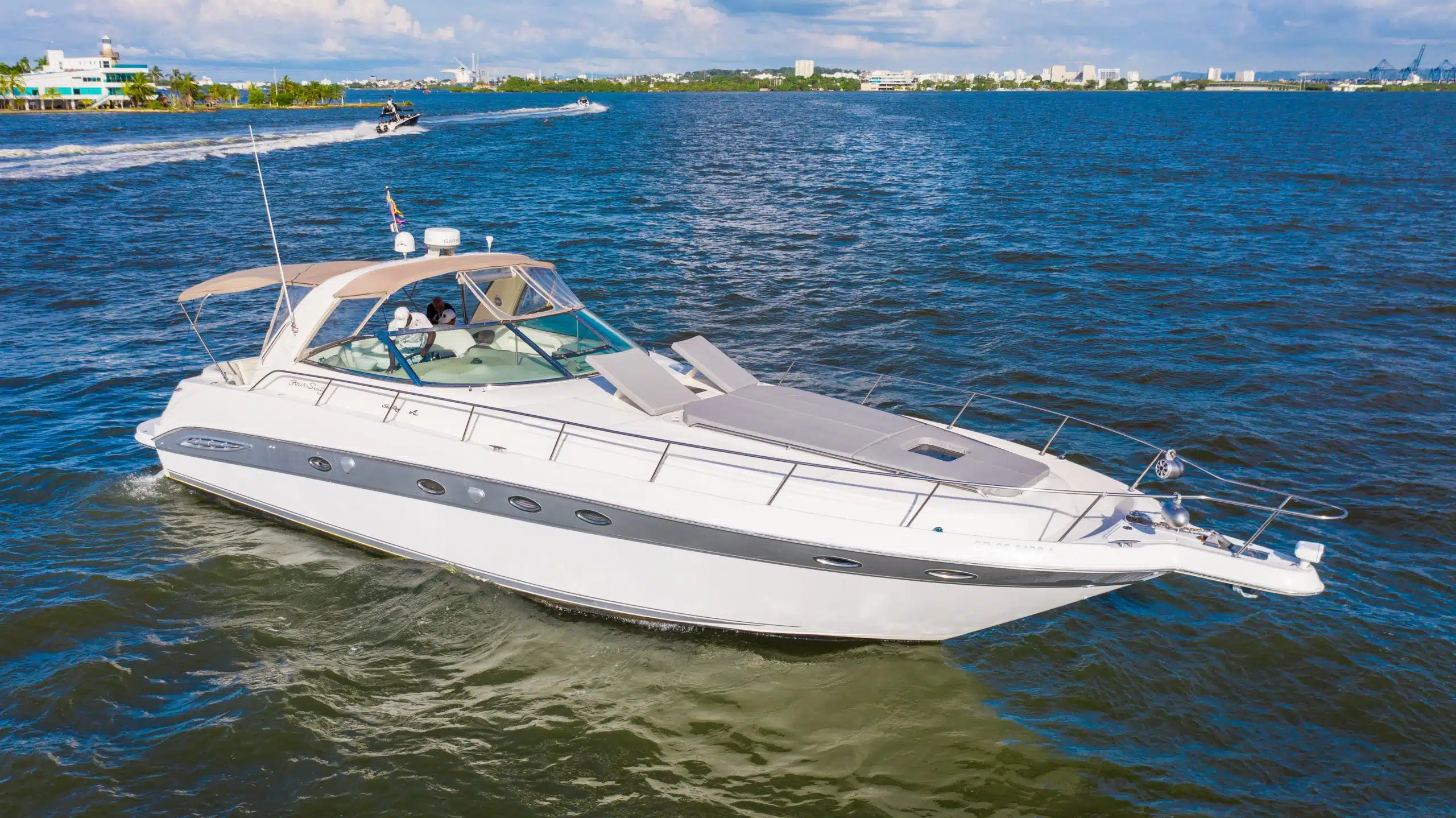 Cartagena Yacht Rentals; 46-ft Yacht | Hi Cartagena Travel