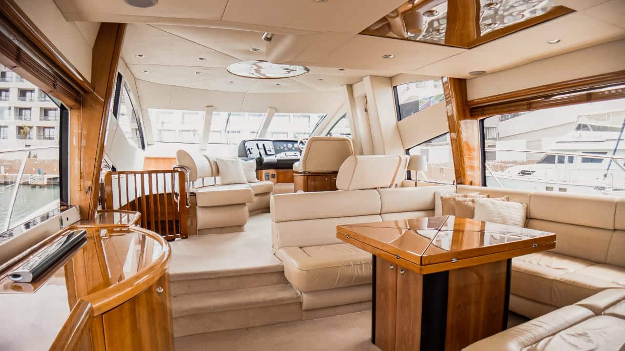 Luxury Yacht Rental - 64-ft Sunseeker Yacht | Hi Cartagena Travel